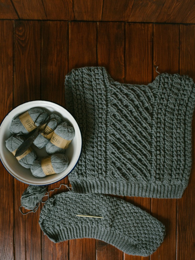The Ultimate Guide to Crochet Necklines: Shapes, Construction, and ...